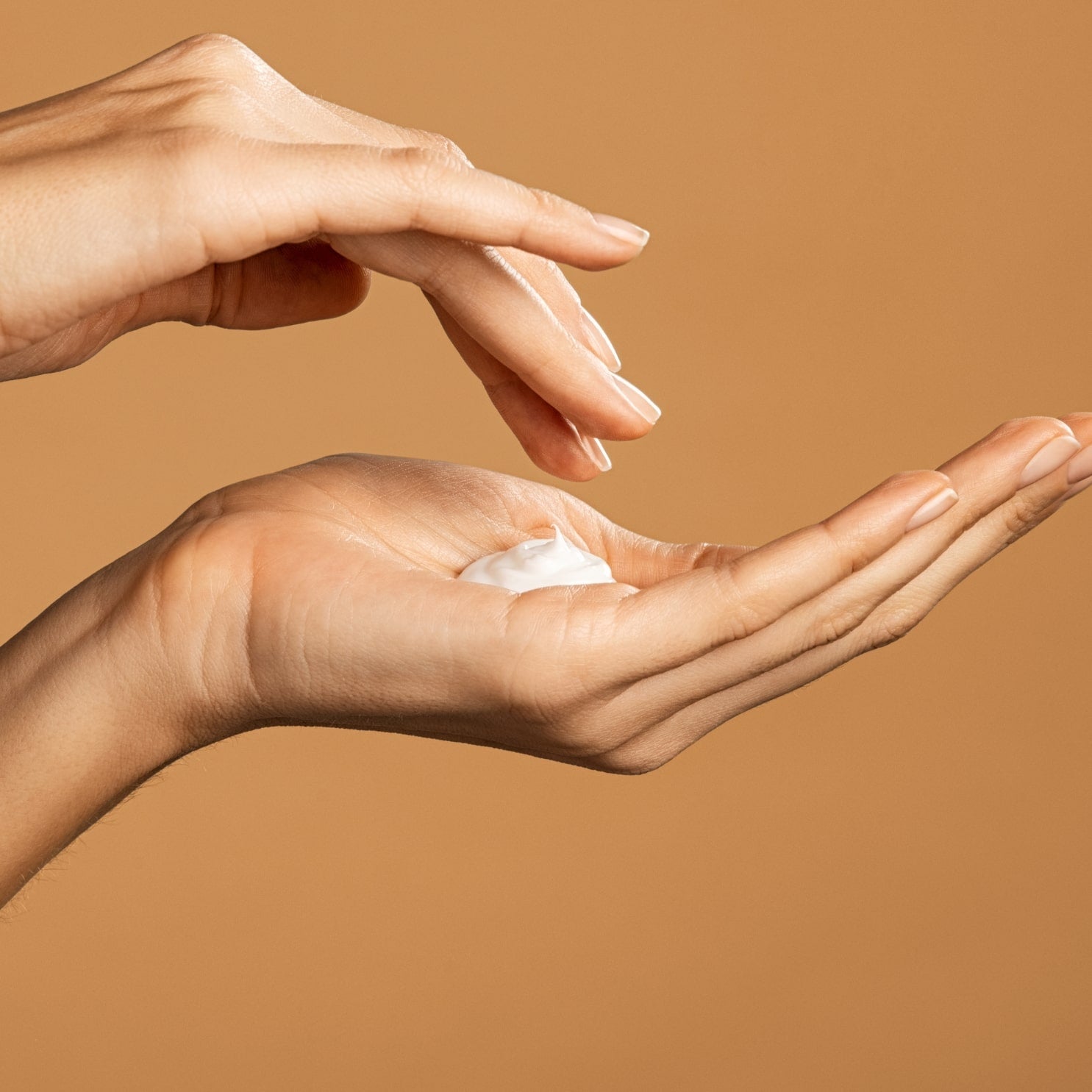 NEW body lotion concept – etee